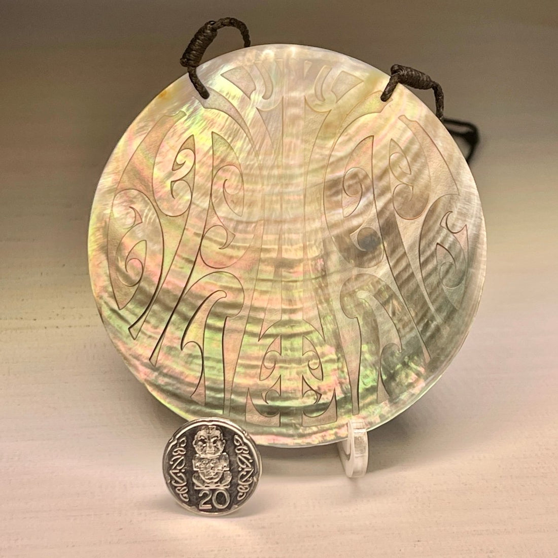 Large Black Mother Of Pearl Shell Statement Pendant - Mangopare ...